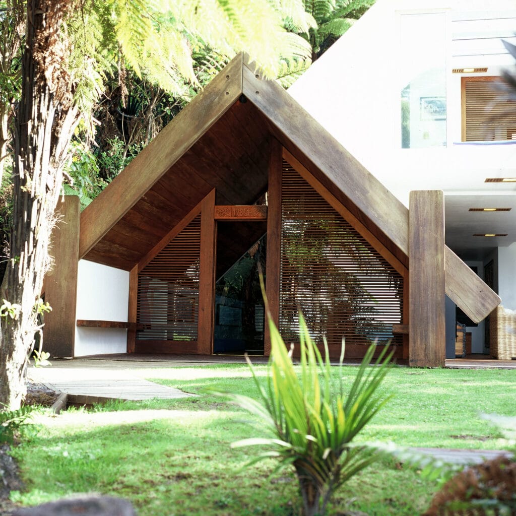 te Whare – Lake Tarawera (Aroha Suite) - bookably.nz